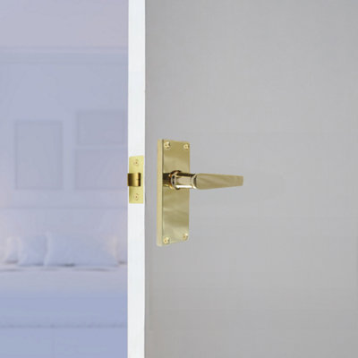Door Handles Victorian Straight Lever Brass Hinges & Latch Pack Set 120 ...