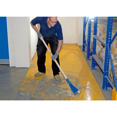 Draper Scraper and Root Digger with Wood Shaft 05166