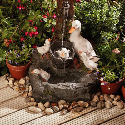 Duck Water Feature Fountain for Outdoor Garden, Lawn, Patio & Decking ...