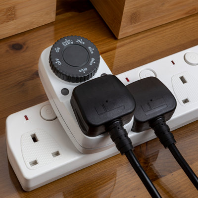 Dusk to Dawn Timer Plug Automatic Day Night Light Timer Switch
