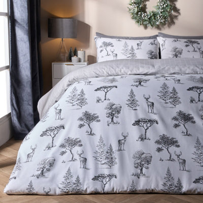 Duvet Cover Sets Stag Bedding Quilt Reversible | DIY at B&Q