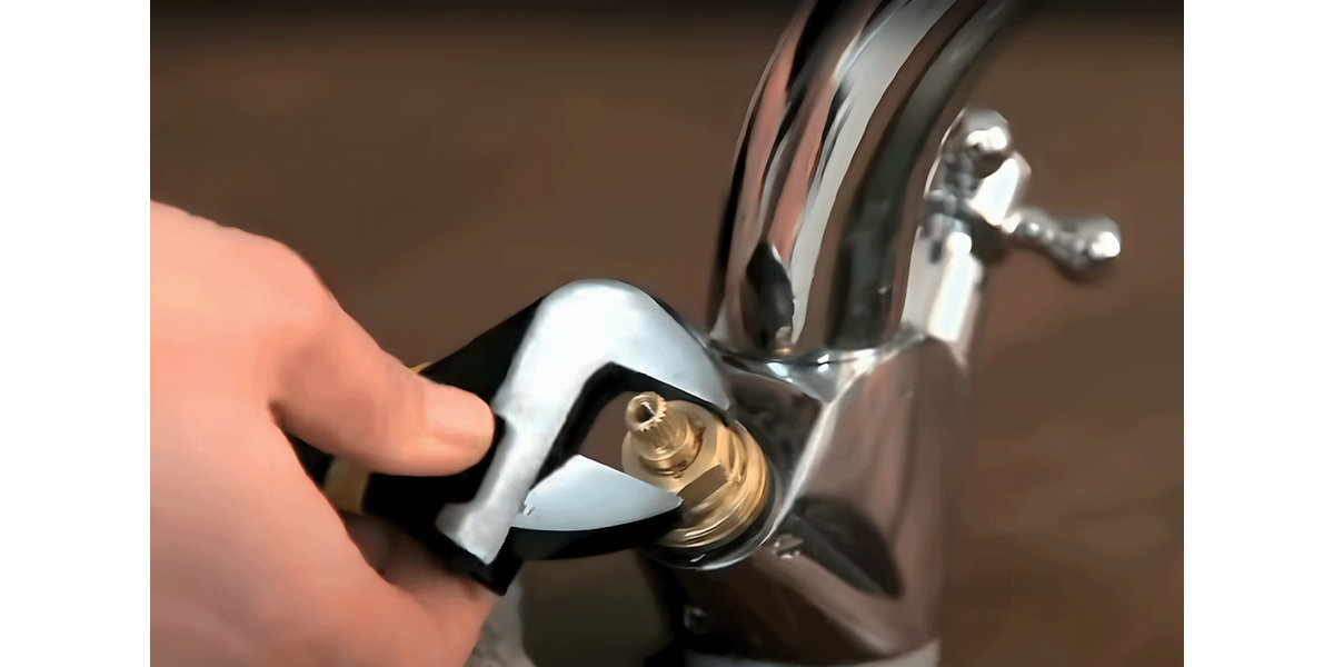 How to change a tap washer at B&Q