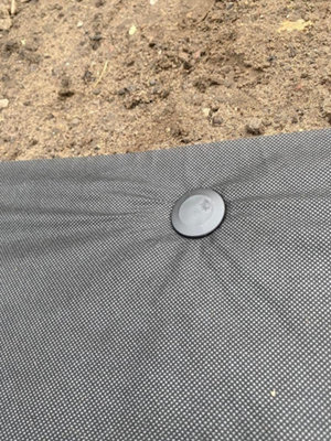 EarlyGrow 15cm Plastic Landscaping Ground Fabric Fixing Peg, Pack of 100