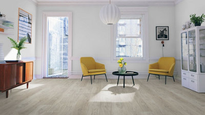 EGGER PRO Classic 8mm Asgil Oak Light EPL154 Laminate Flooring 1.99m² Pack | DIY at B&Q