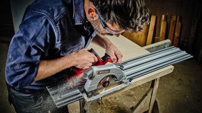 Aluminium circular saw guide store