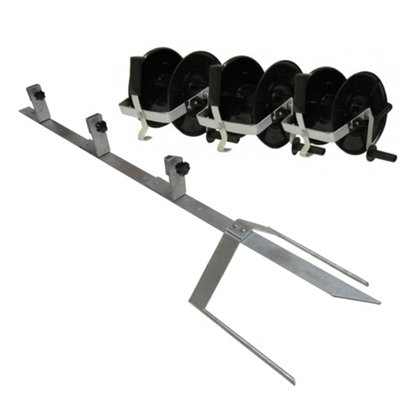 Electric Fence Corner Mounting Post 1.2M & 3x Black Geared Reels
