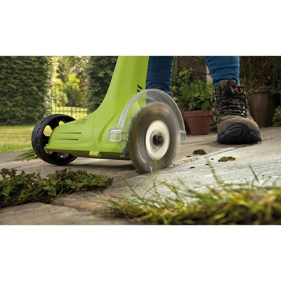 Electric Weed Sweeper Clears Drives Patios & Paving of Moss and Dirt ...