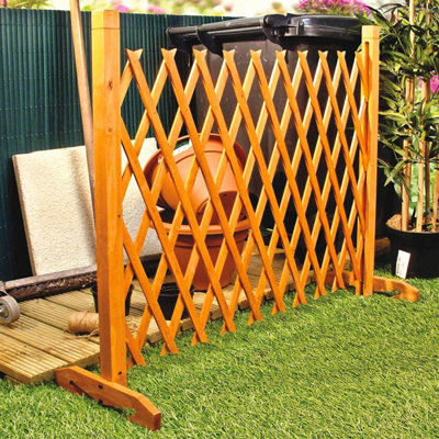 Expanding Trellis Garden Fence - Versatile & Portable Brown ...