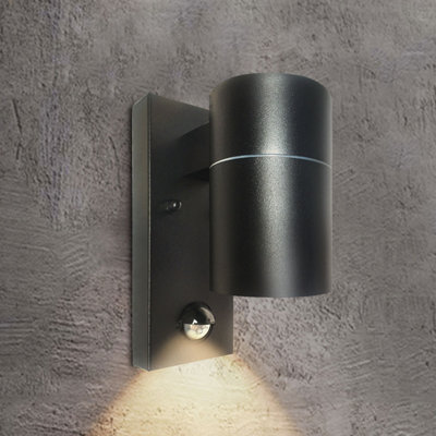 ExtraStar Outdoor PIR Sensor Down Wall light Black IP44 (GU10 6W included)