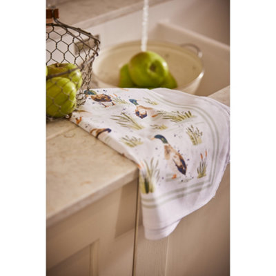 Farmhouse Ducks Animal Print 100% Cotton Tea Towel | DIY at B&Q