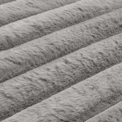 Faux Fur Rug Living Room Ribbed Large Mat Carpet, Grey - 160 x 230cm