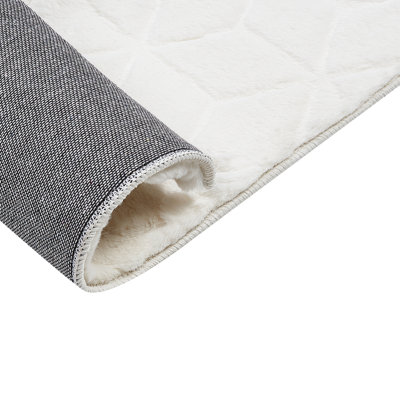 Faux Rabbit Fur Rug 160 x 230 cm White THATTA