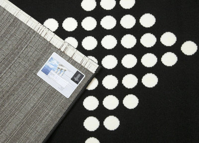 Flash Modern Rug with Arrow Pattern-Black & White