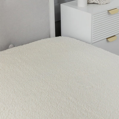 Fleece Soft Cosy Pillow Protector Pair With Zip Closing