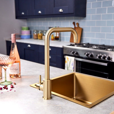Flode Dellen Single Lever Kitchen Sink Mixer Tap with Swivel Spout ...
