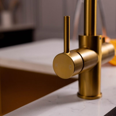 flode tre 3 in 1 Boiling Water Tap Brushed Gold Finish