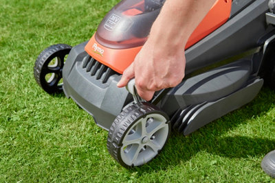Flymo 36V UltraStore 380R Cordless Lawnmower 38cm Twin 18v & Grass ...