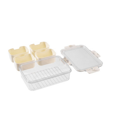 Freezer safe 4 Compartments Food Storage Container with Lid and handle