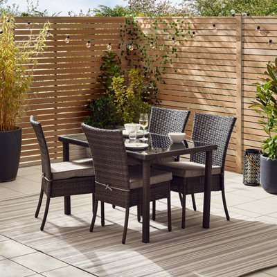 Furniturebox UK Bali Brown Rattan Outdoor Dining Table and Chairs for ...