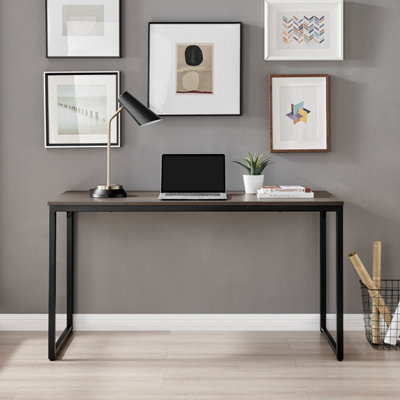 Furniturebox UK Kendrick Walnut Effect Desk 140cm for Home Working ...