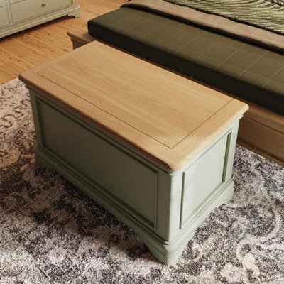 FWStyle Solid Oak Bedroom Storage Chest Box Ready Assembled Sage Green ...
