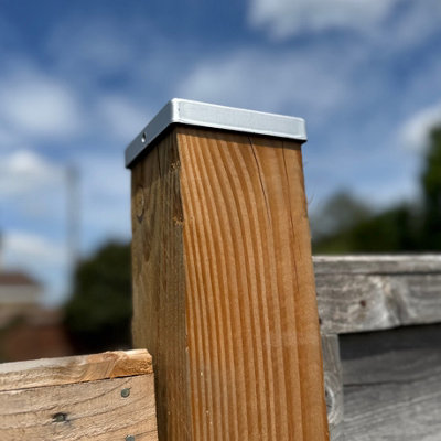Galvanized Steel Pyramid Shape Fence Post Cap (Pack of 10)