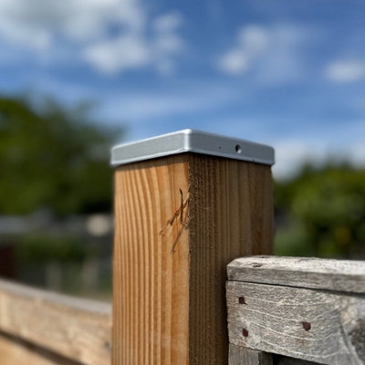 Galvanized Steel Pyramid Shape Fence Post Cap (Pack of 10)
