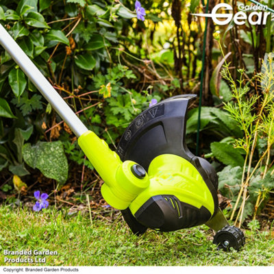 Garden Gear 550W Grass Trimmer 30cm Cutting Diameter 10m Cable Telescopic