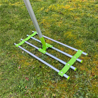 Garden Lawn Levelling Rake Lute with Long Handle