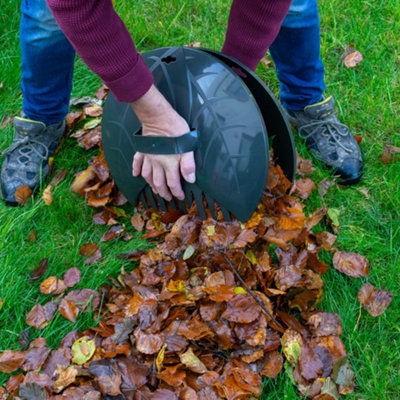 garden leaf grabbers,hand held tidy rake picker,leaf collector/grab (gray)