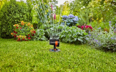 Gardena Pipeline Oscillating Sprinkler