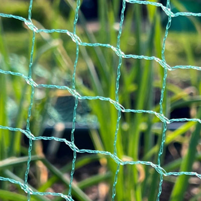 GardenSkill Bird Block Soft Bird Mesh Netting for Fruit Veg Plants ...