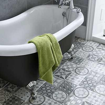 Bathroom tiles at B&Q