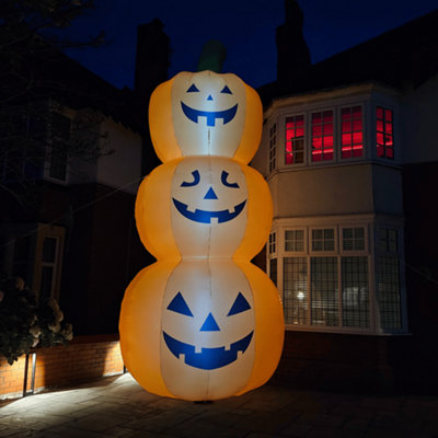 Giant: 20ft (6m) Inflatable Light up Halloween Stacked Pumpkin ...