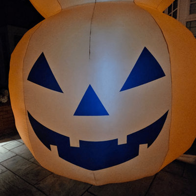 Giant: 20ft (6m) Inflatable Light up Halloween Stacked Pumpkin ...