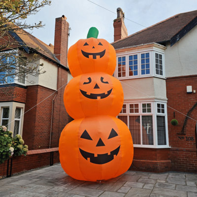 Giant: 20ft (6m) Inflatable Light up Halloween Stacked Pumpkin ...