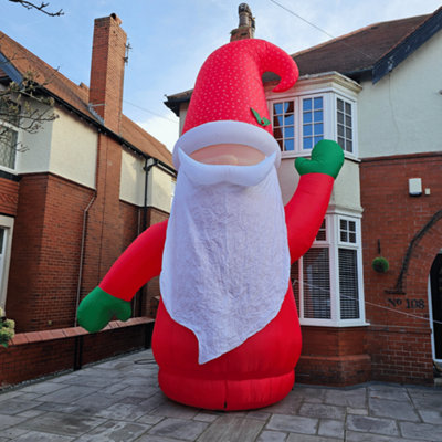 Giant: 20ft (6m) Outdoor Inflatable Light up Christmas Gonk with Raised ...