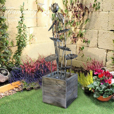 Grand Zinc Flower Modern Metal Solar Water Feature