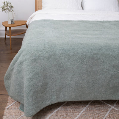 Green 100% Merino Wool Blanket - Natural Throw