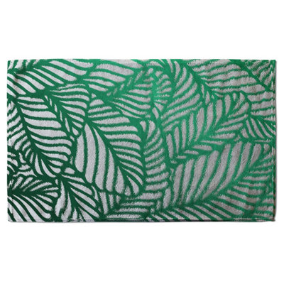 Green Biophilic design with natural analogues texture (Bath Towel ...