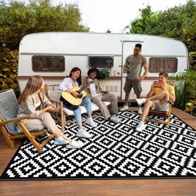 Green Decore Reversible Recycled Plastic Camping and Picnic Rugs Black ...