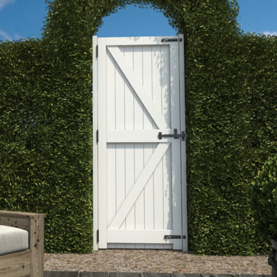 Green & Taylor Framed, Ledged and Braced Solid Pine Gate