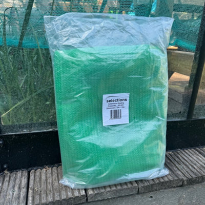 GREENHOUSE SUN SHADE & PRIVACY SCREEN NET (2.5M X 1.8M) - 65% SHADING RATE