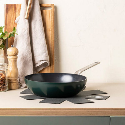 GreenPan Evolution Ceramic Non-Stick 28cm Wok