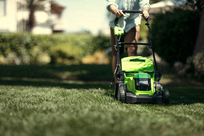 Greenworks cordless lawn mower 40v store