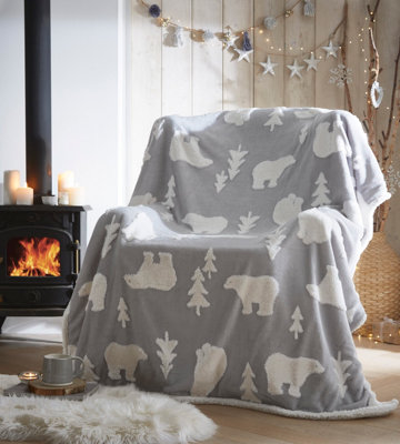 Grey Polar Bear Fleece Throw 130 x 170cm