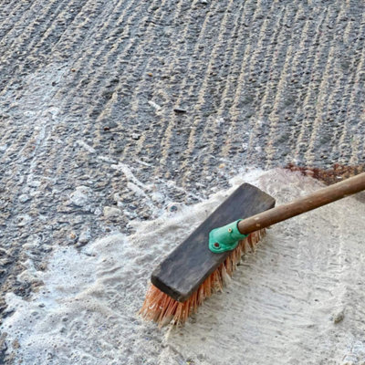 Gunk Driveway Cleaner Oil Stain Remover Garage Floor Paths Patio ...
