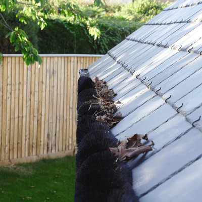 Gutter Brush - Flexible Black Guttering Leaf & Debris Guard for Clear ...