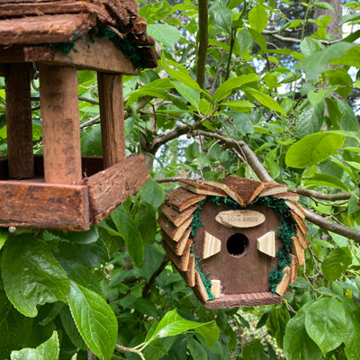 Lovebird nest box store