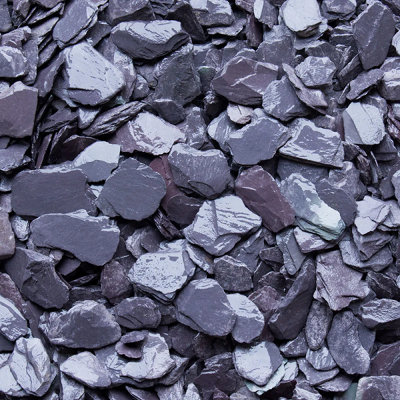 Hanson 15 - 30mm Plum Slate Decorative Garden Chippings Large Approx ...